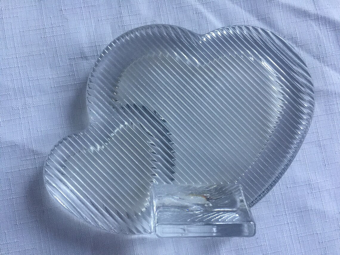 Mikasa Double Heart Frame – Engraving Reimagined